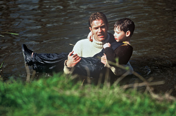 Young Adam **** (2003, Ewan McGregor, Tilda Swinton, Peter Mullan ...