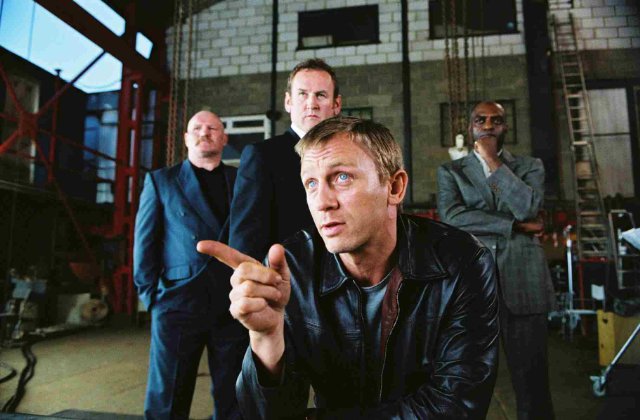 Layer Cake **** (2004, Daniel Craig, Kenneth Cranham, Michael Gambon ...