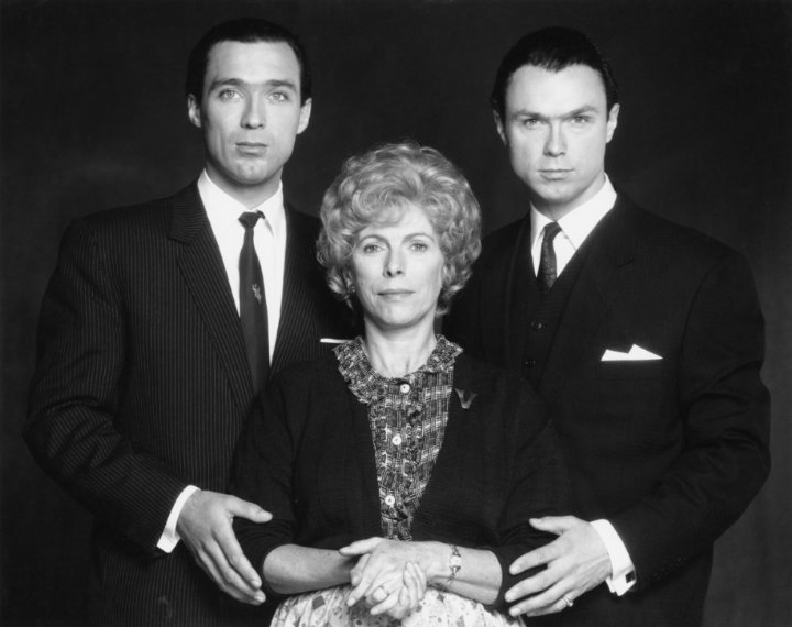 The Krays ***** (1990, Gary Kemp, Martin Kemp, Billie Whitelaw ...
