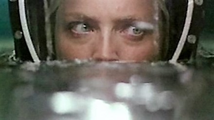Sphere *** (1998, Dustin Hoffman, Sharon Stone, Samuel L Jackson, Peter ...